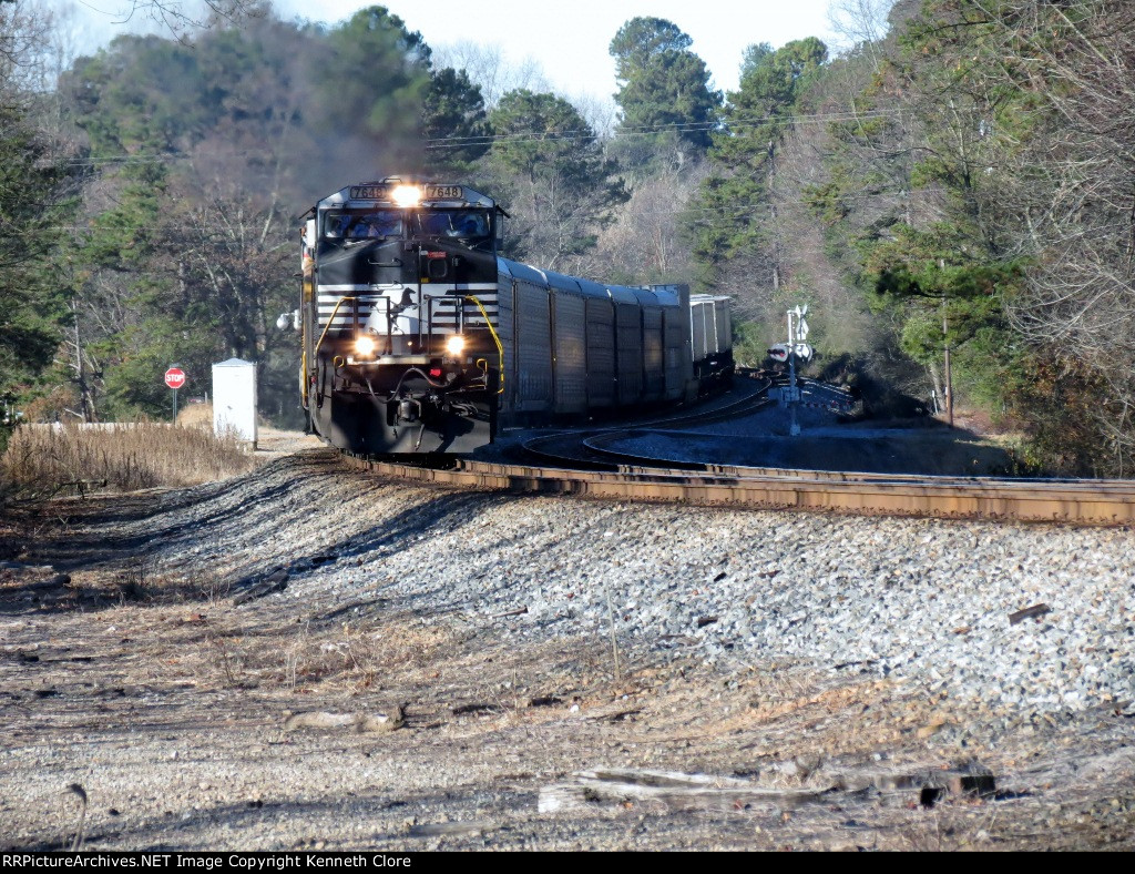 NS train #212 (Intermodal) (Atlanta, GA - Croxton, NJ) (pic 4)